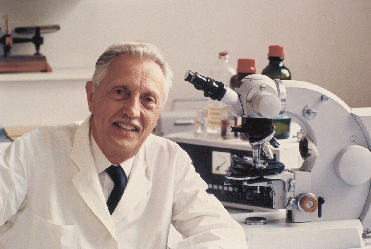 Jérôme Lejeune, a los 26 años de su fallecimiento ~ UCSF - Universidad ...